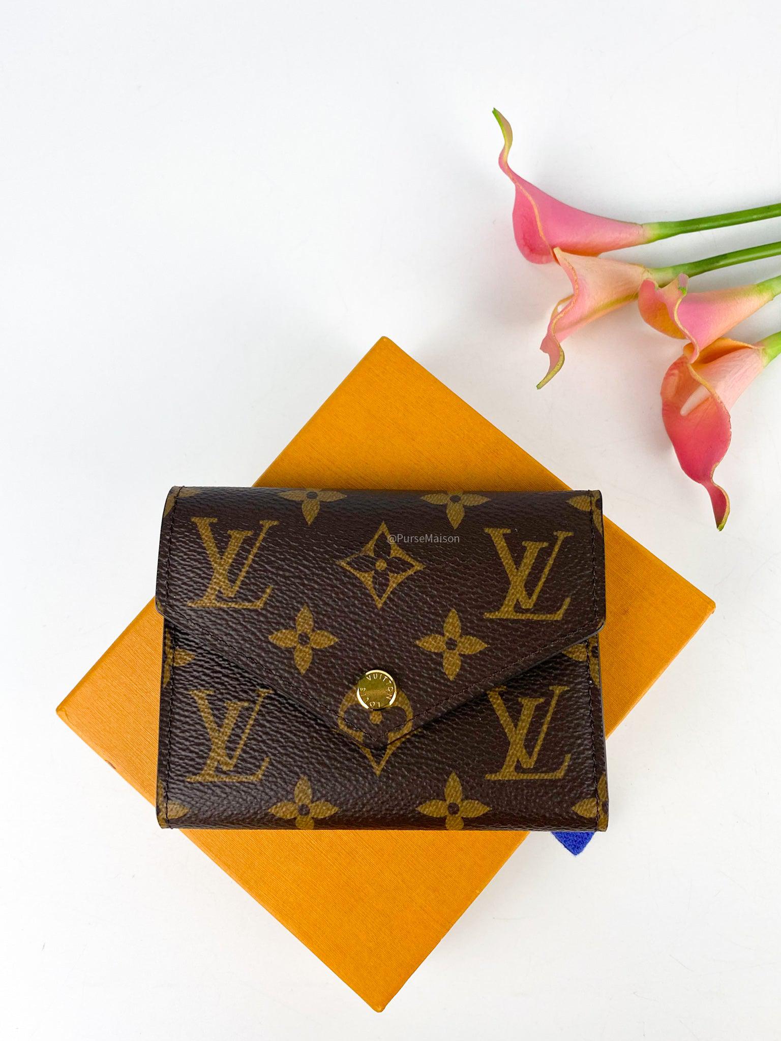 Louis Vuitton Victorine Wallet in Brown Interior (microchip)
